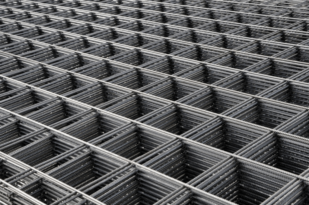 Wire Mesh Panels and Rolls - BuilderMax